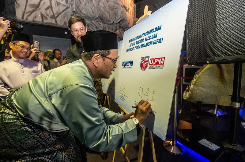 Naib Canselor UPM, Dato’ Prof. Ir. Dr. Ahmad Farhan Mohd Sadullah ...