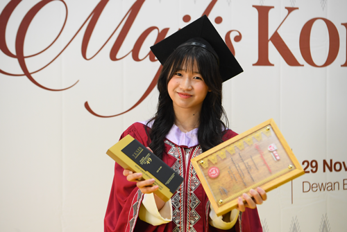 Disiplin angkat Lee Si Jie sebagai Penerima Anugerah Endowmen Sultan ...